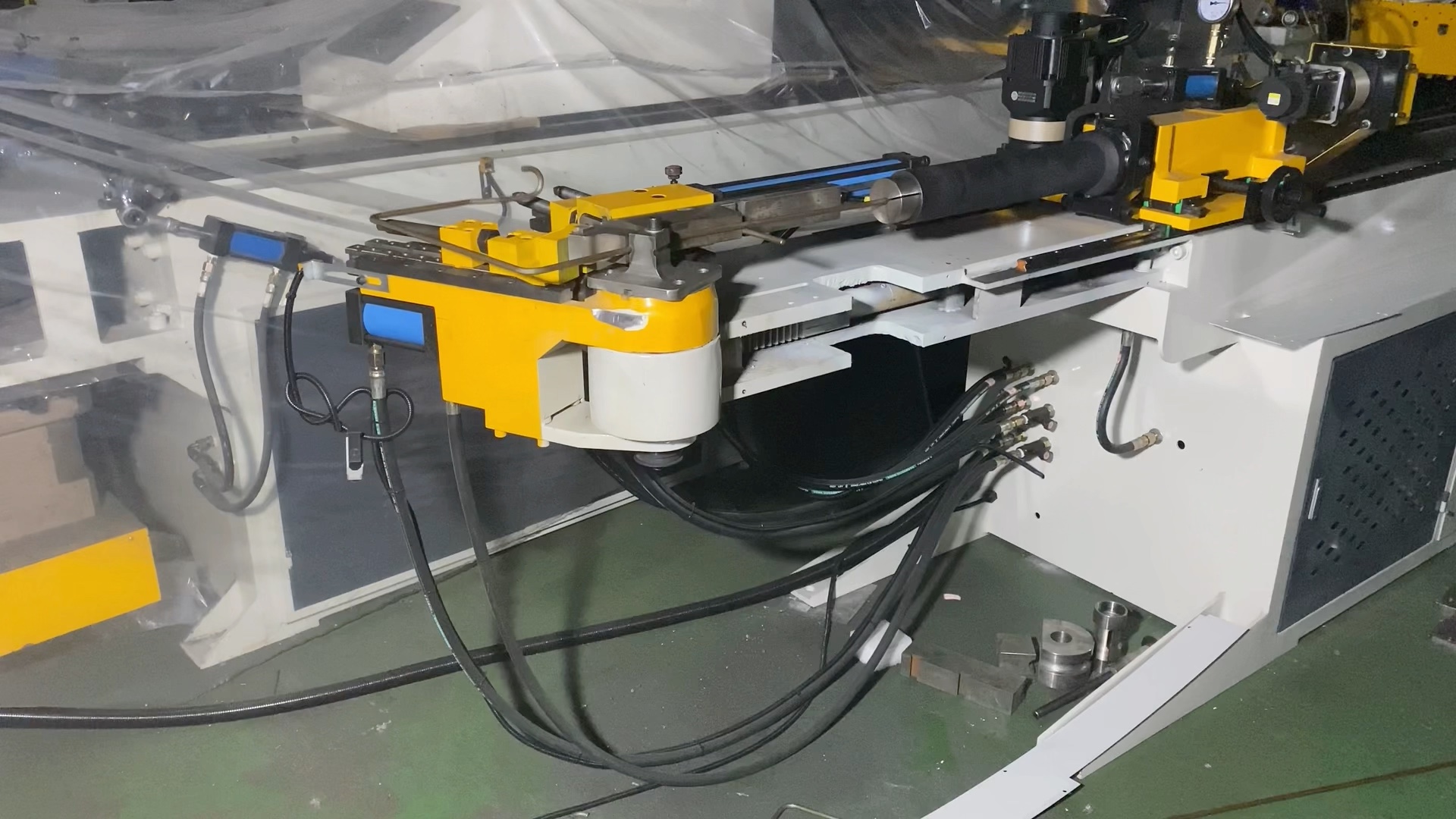 全自动弯管机,细小管多角度弯管一次成型