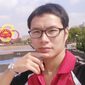相隔近在咫尺 