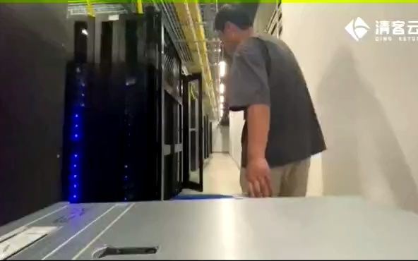 清客云元宇宙链游服务器的日常运行与维护