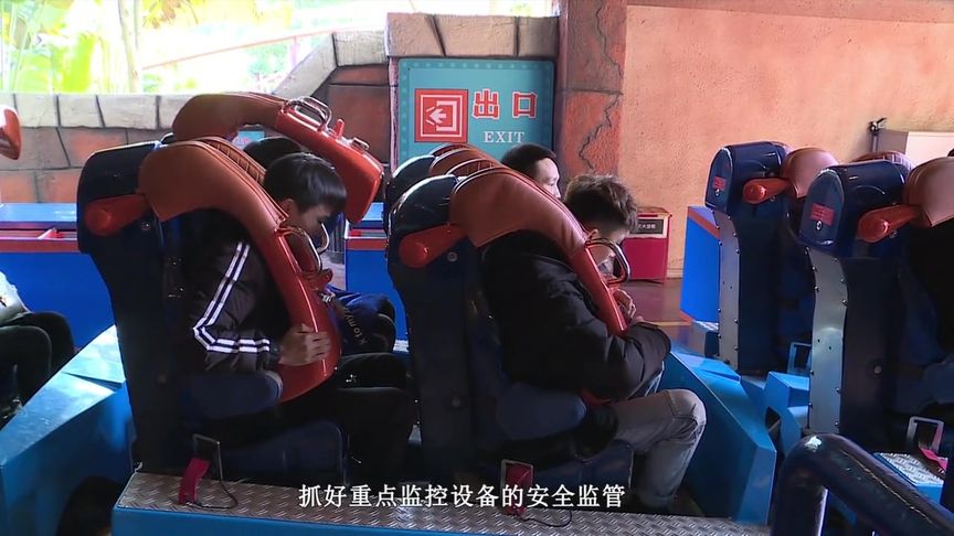 区市场监管局检查特种设备安全运行情况