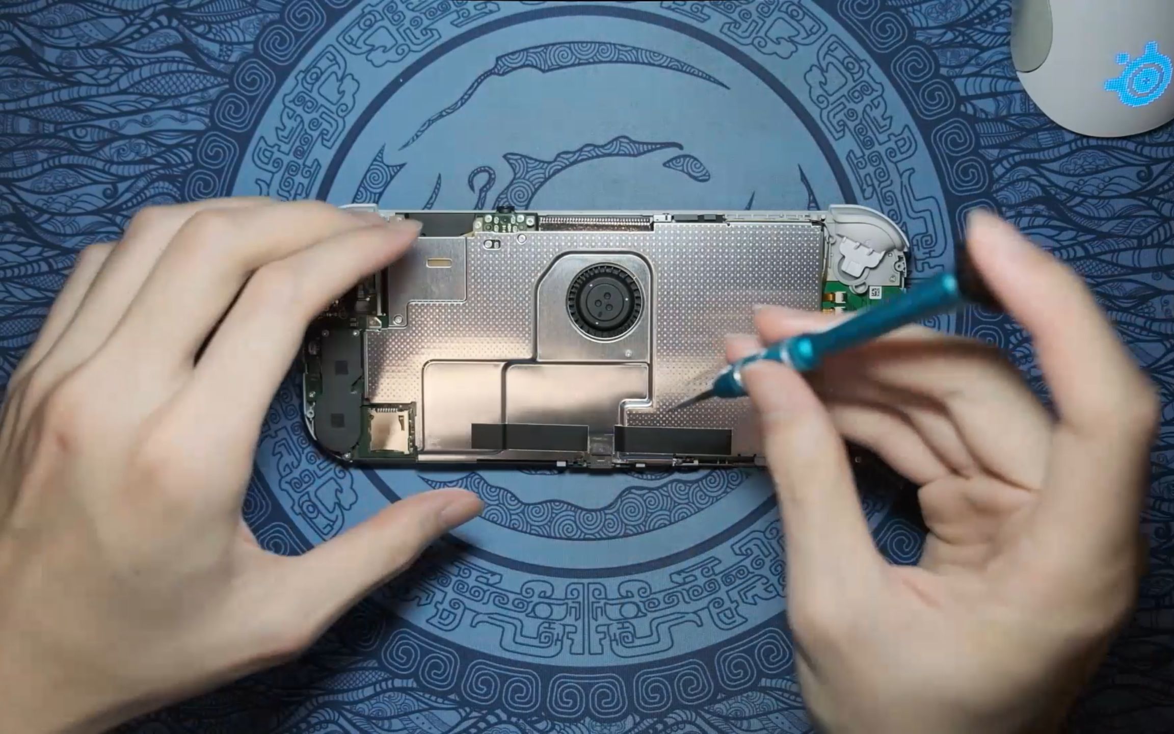 Switch Lite 拆机更换右摇杆