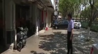 排污管道堵塞,满街都是粪便,现在过路人觉得很脏,夏天又很臭