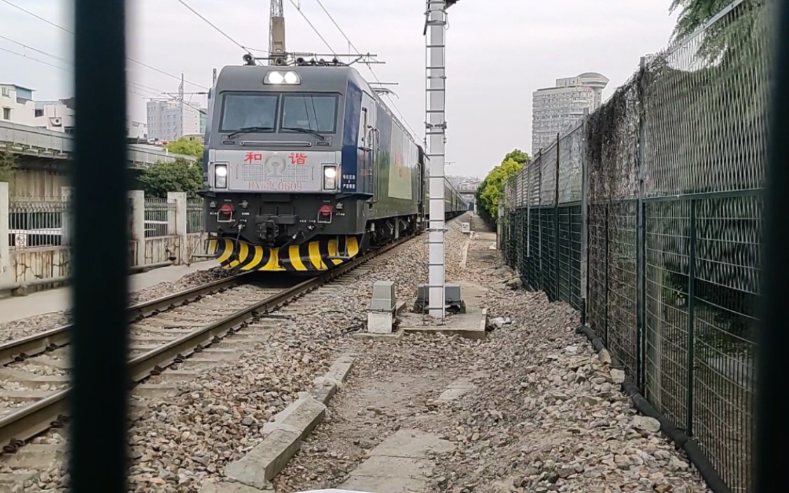 【中国铁路】K234次列车通过京沪线淮河大铁桥