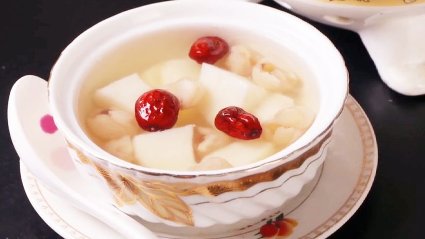 教你一道红枣桂圆山药汤,清甜香糯,开胃消食,助力高考圆满结束