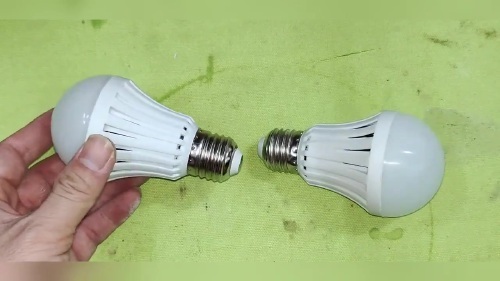 led吸顶灯不亮了怎么修