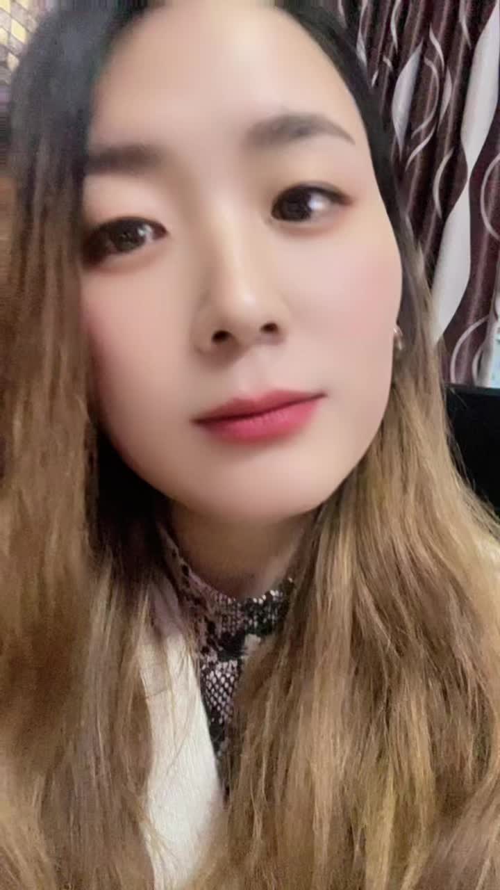 #简单才快乐 #前台 #在线上班 #上班时间皮一下