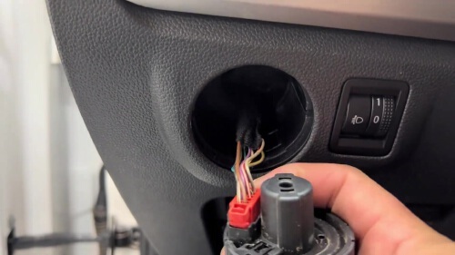 朗逸plus安装原厂自动大灯自动雨刷,顺便刷隐藏功能