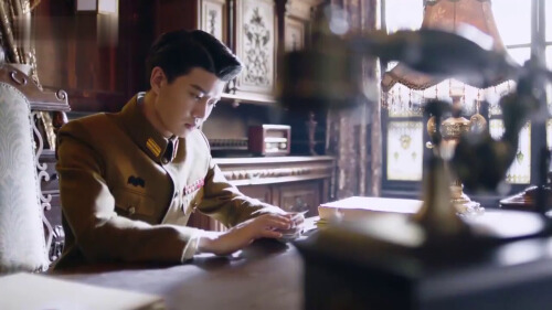 秋蝉:特工来到裁缝店,为何樱定制旗袍,这身也太美了