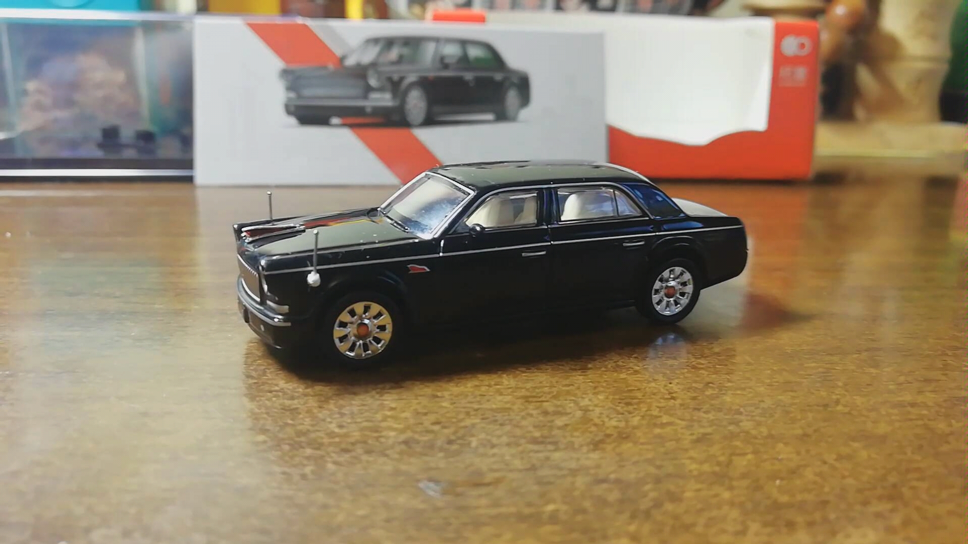 【红哥车辆模型测评】第四十四期 国之重器—拓意1/64一汽红旗L5...