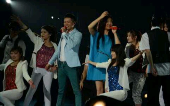 [凤凰传奇]2012年5月13日沧州群星演唱会
