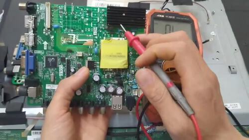 液晶电视主板电源故障?手把手教你电路分析与快速维修技巧