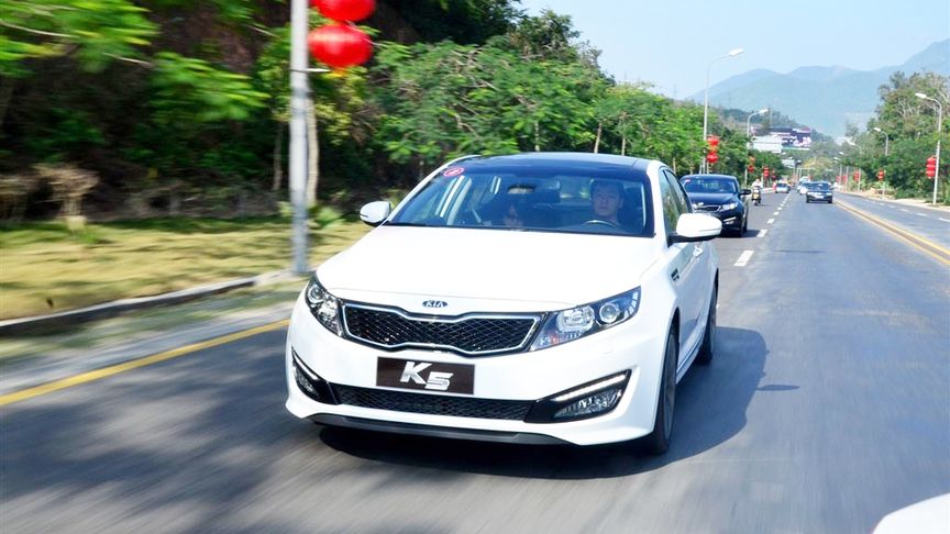 起亚K5行车时右前轱辘异响查不出毛病怎么办?