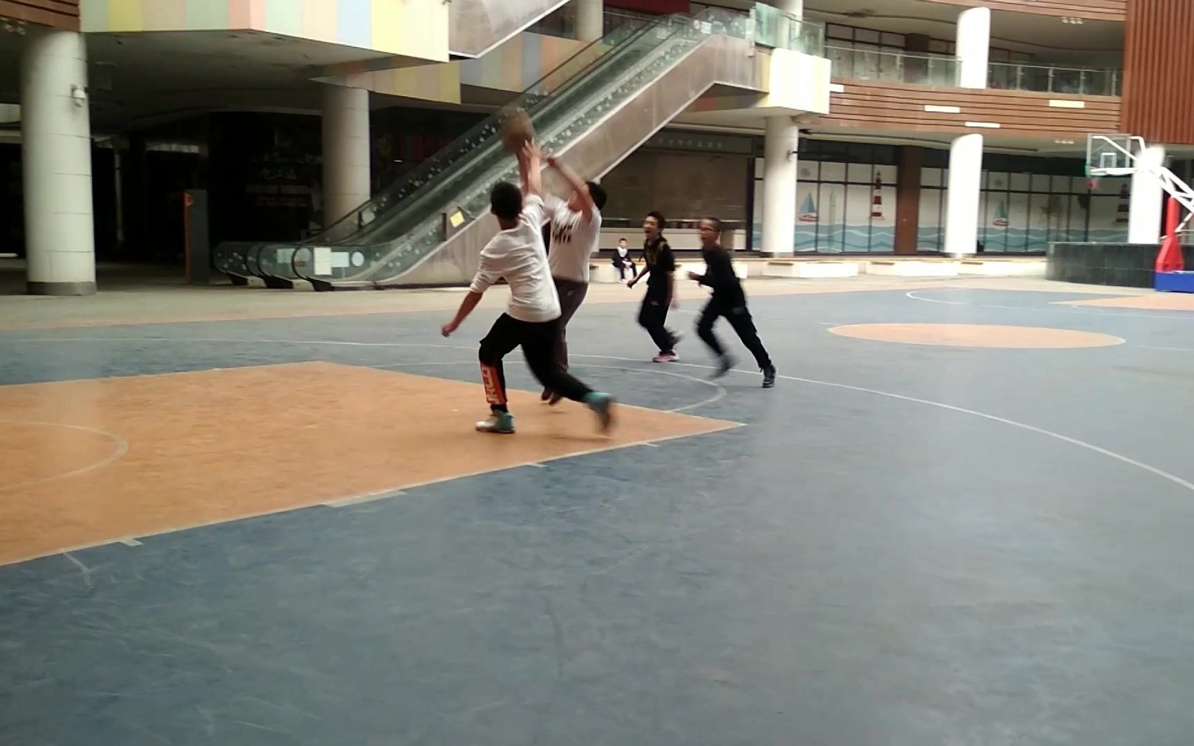 九江新天地茉莉公寓4栋坏了一个电梯数月不维修_据保安说维修费用要...