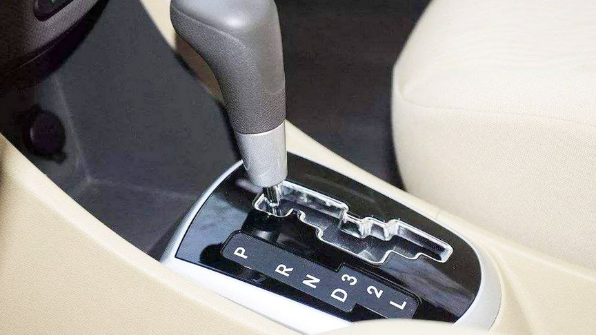 为什么自动挡的车,档位在D挡的时候无法启动,老司机说的很清楚