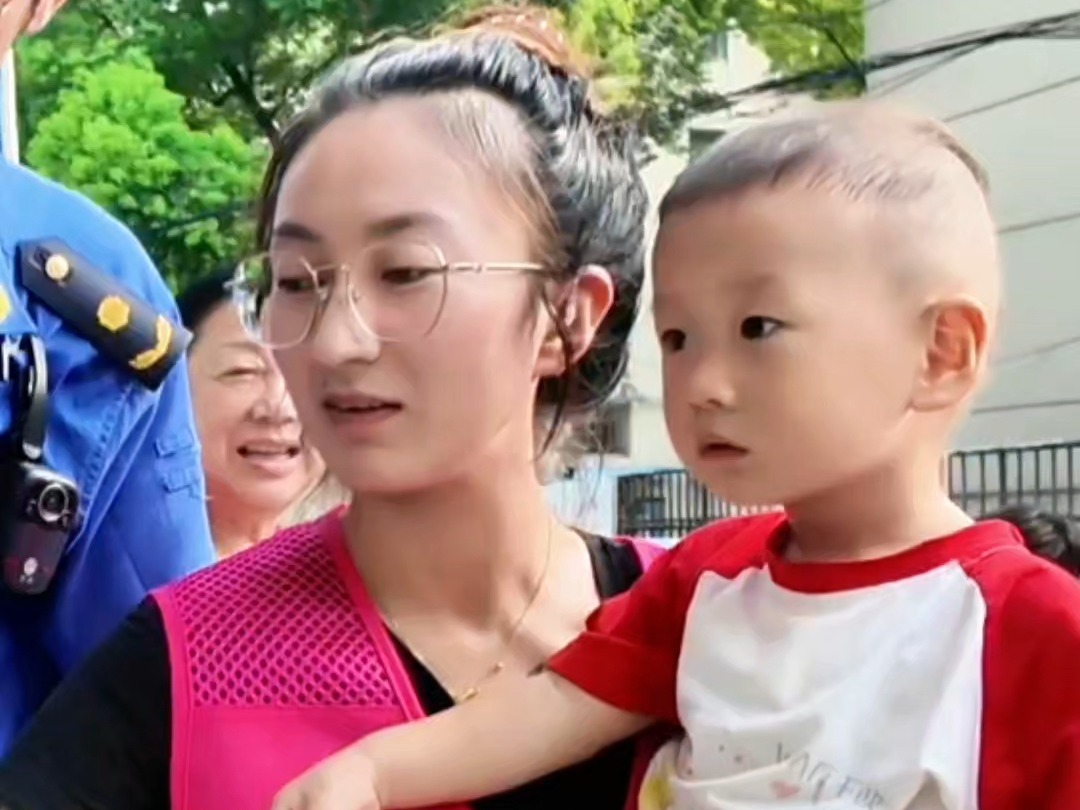 合肥瑶海:城管小哥教你如何垃圾分类,你学会了吗?
