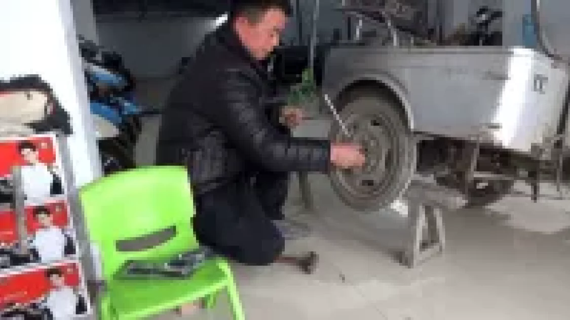 电动三轮车, 后轮轴承可以这样快速简单拆卸, 学会不求人!