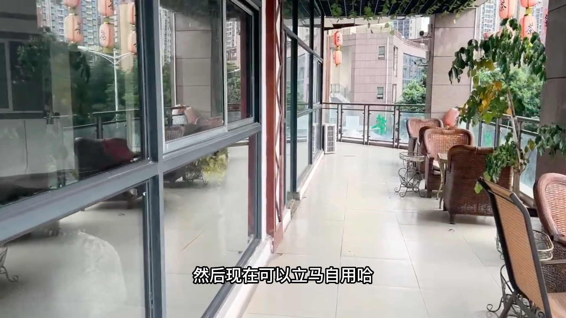 ...地铁口100米自用茶楼来啦赠送超大平台走廊可立马自用产权面积266...