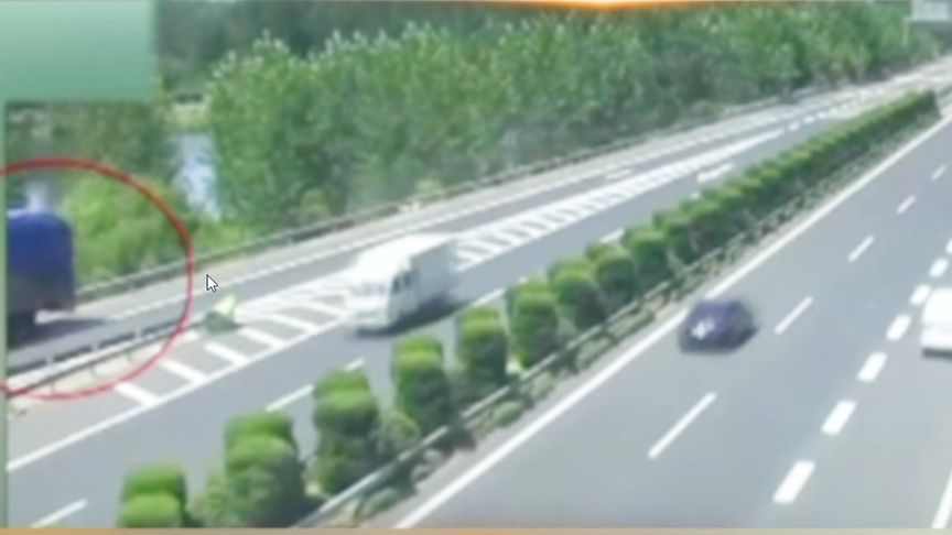 把高速当自家车库,任性倒车行驶,发生事故怎么办?