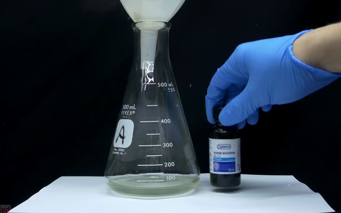 【小实验】用维生素 C 在家中重现碘钟反应