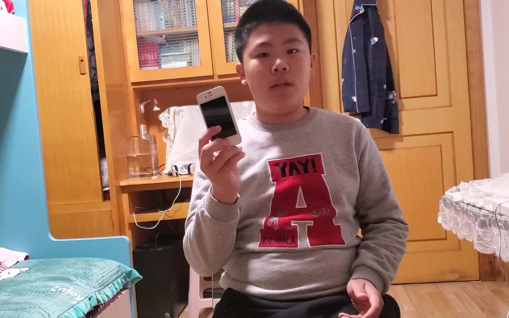 都9102年了,苹果4s还能用吗?iPhone4S评测