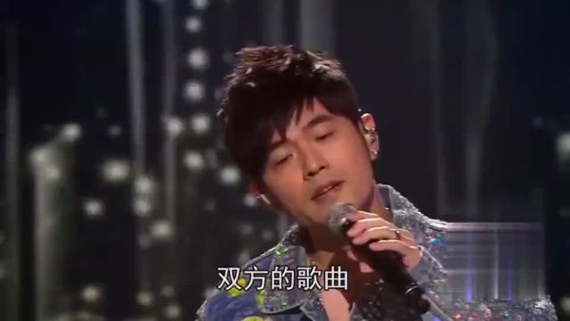 周杰伦林俊杰同台合唱《稻香》!致敬白衣天使!