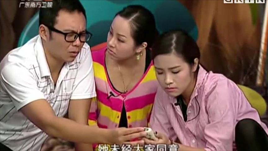 都市笑口组:微信家长群成为攀比风波的源头?女子的行为让人生气