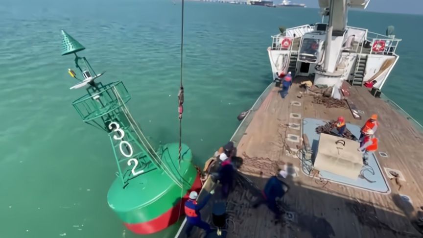 保障海上航道畅通!青岛航标处国庆节前更换两处海上助航设施