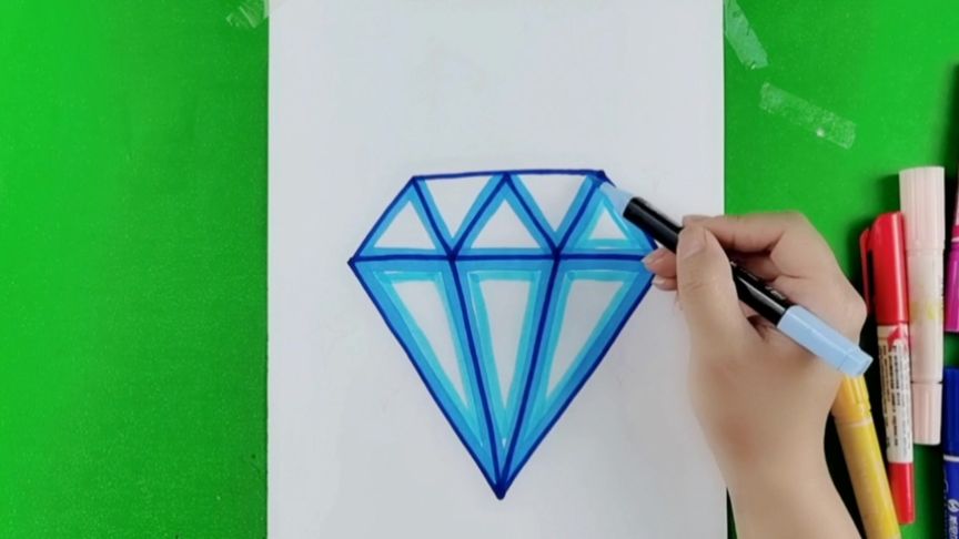 儿童画《会发光的钻石》画法简单易学,小朋友一学就会,快来画吧