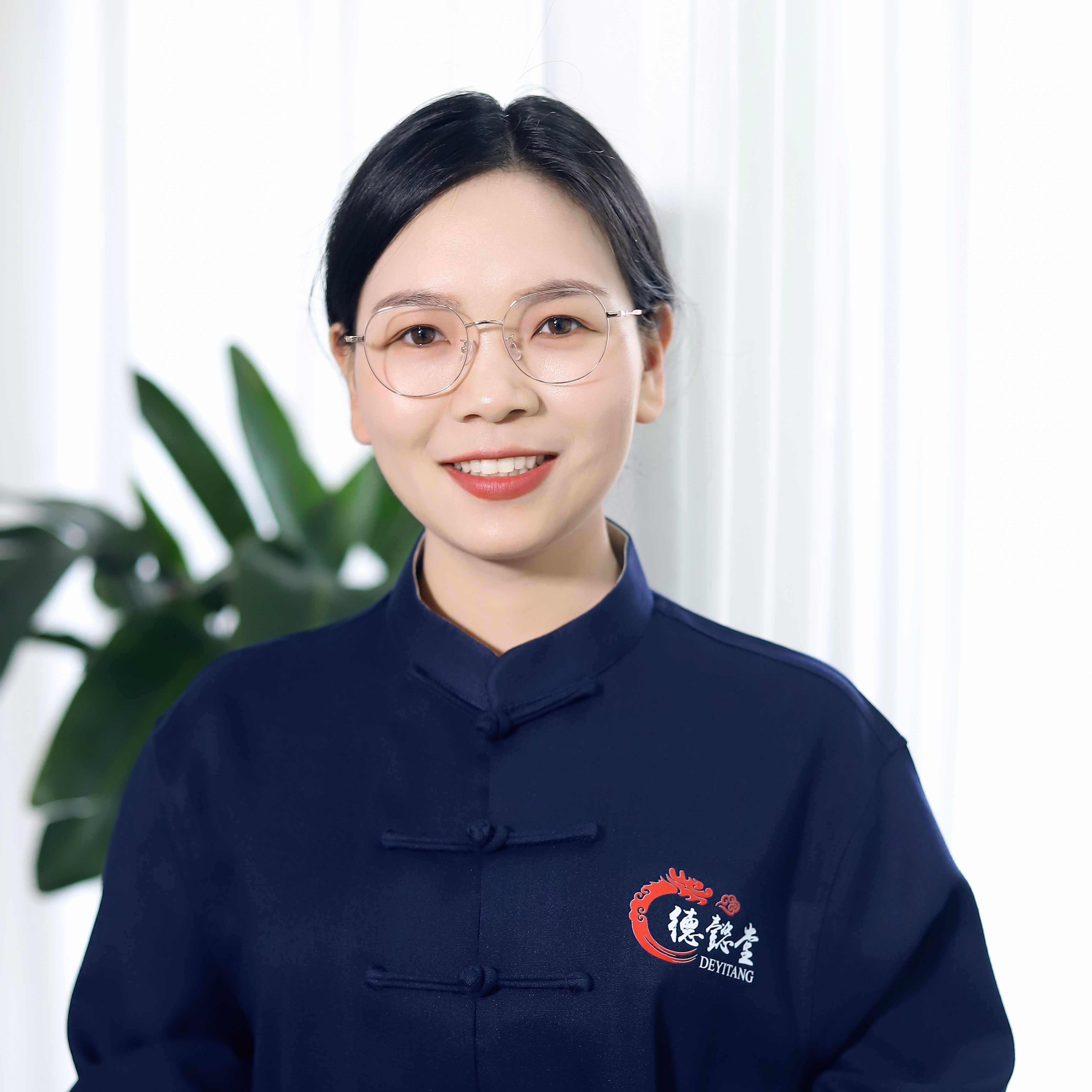 皮肤科王源玲 