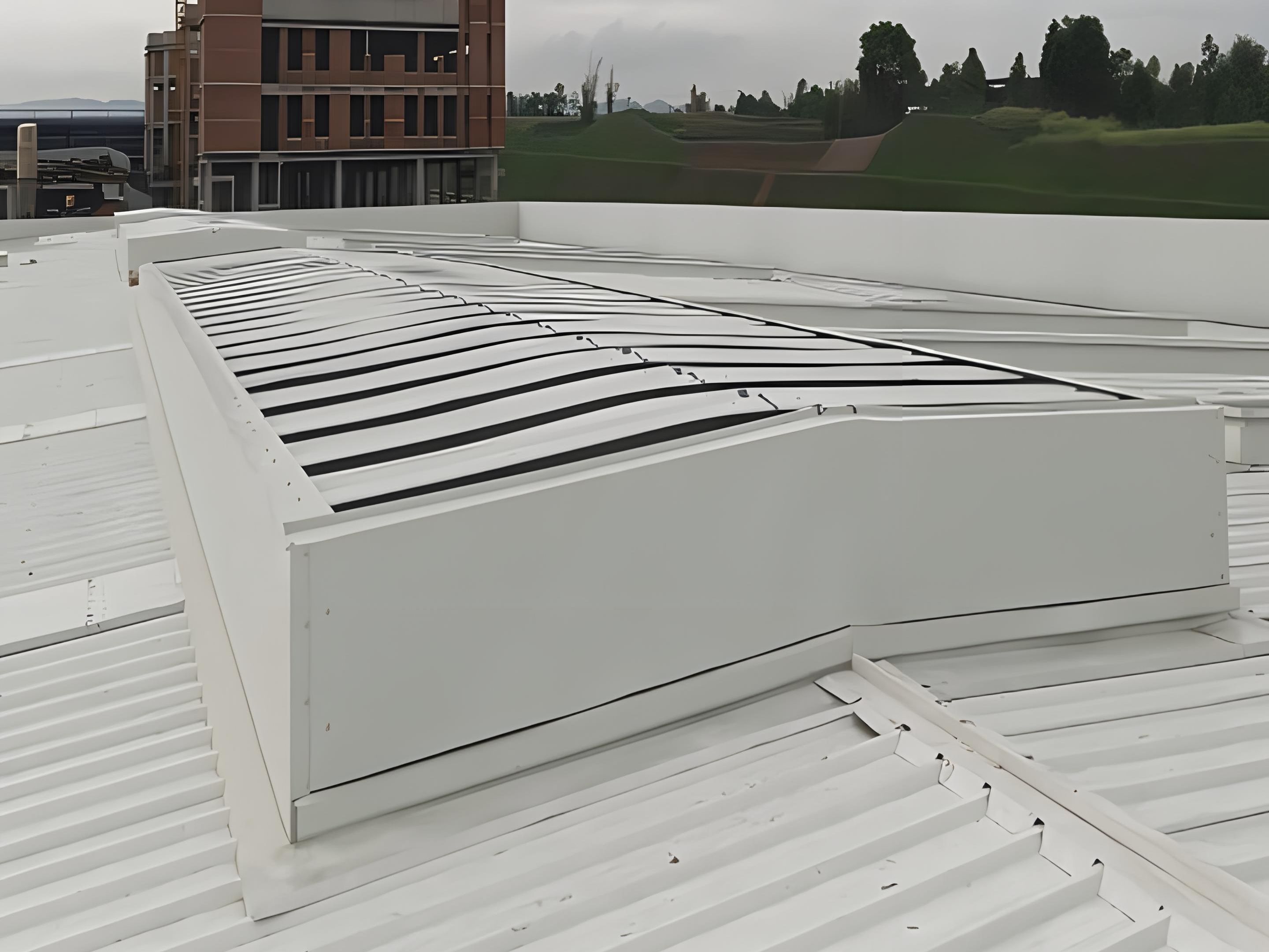 薄型通风天窗的结构