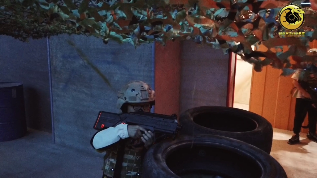 南宁真人cs对战场地 wargame场地 少儿小朋友真人cs对战游戏镭射枪...