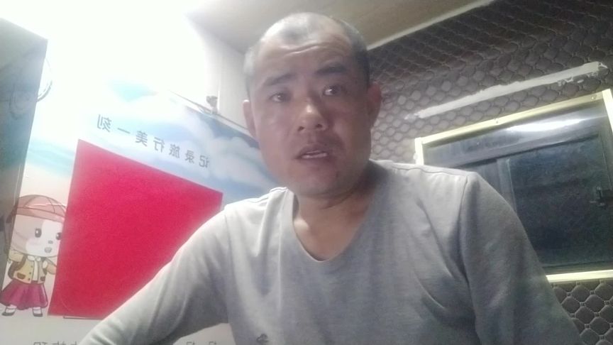 电动三轮房车旅行记 他每天的生活就这样 而不是单独的去旅行