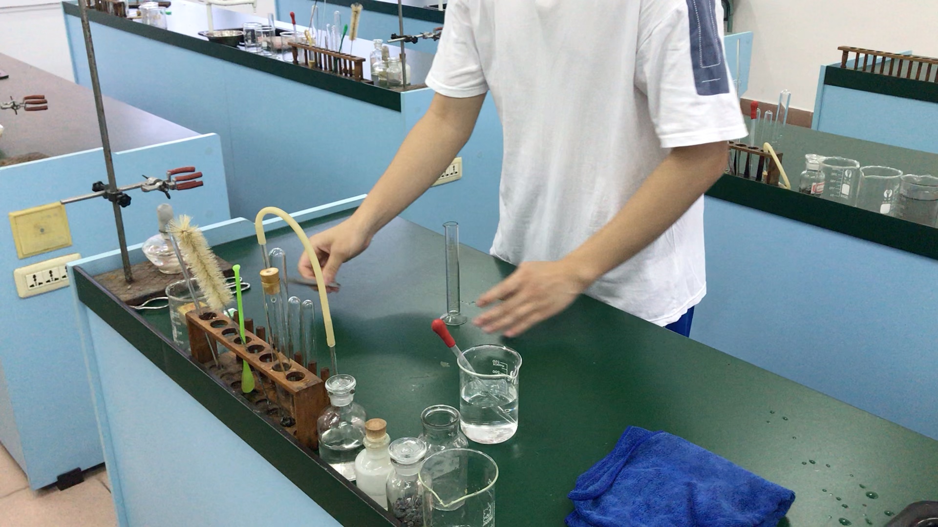 二氧化碳的实验室制取与化学性质