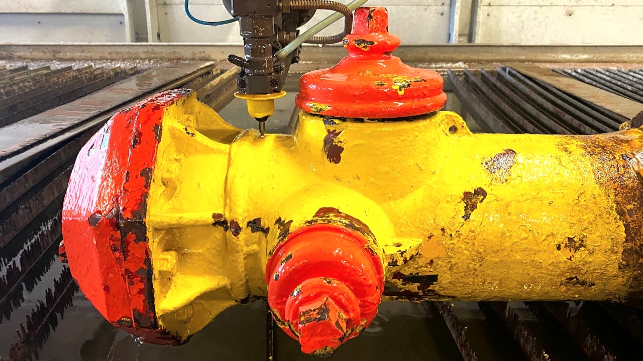 [搬] Waterjet Channel 用60,000 psi的水刀将消防栓切成两半 2P