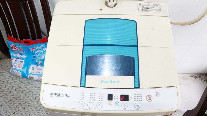 老甩巧妙招:洗衣机是需要定期清理排污口的有多少人知道?