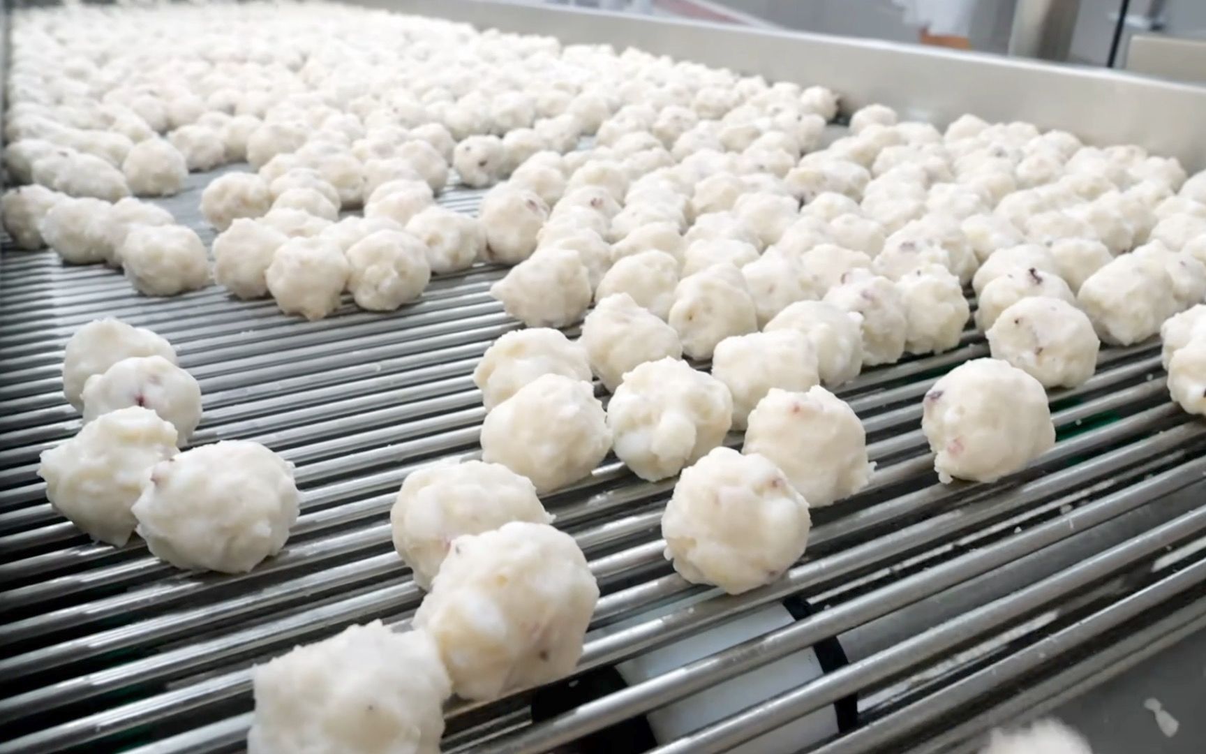 墨鱼丸批量生产过程