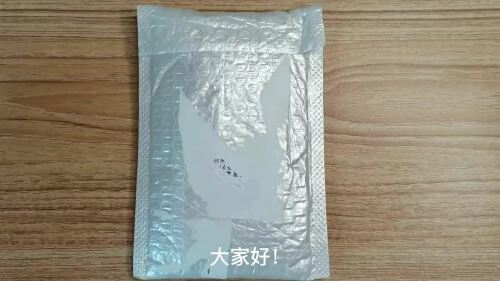 今天分享我买的粉红回忆精选组合装按动笔