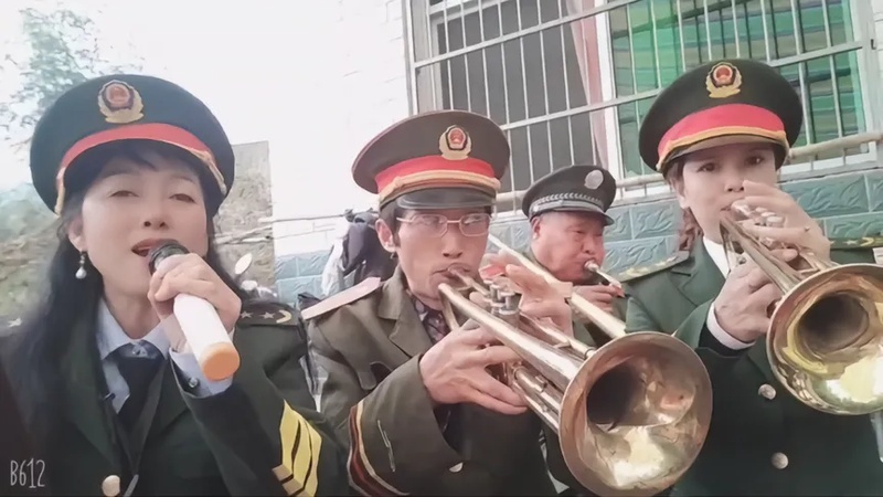 铜管乐器合奏新《父亲》感人至深的歌曲