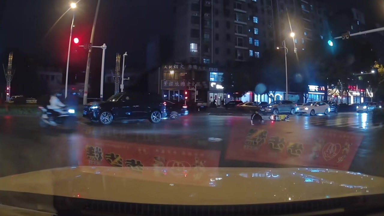 ...记得戴上头盔哦#行车记录仪 #本田型格#十一代思域#摩托 #行车安全