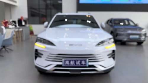 2023款比亚迪宋PLUS DM-I冠军版110km旗舰