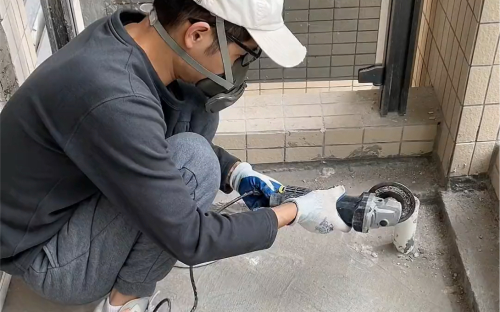 阳台只有一个排水口,要改成三个点位,怎么改才比较好,看看这样做可以...