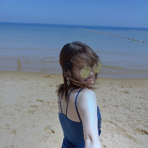 努力生活的小只 