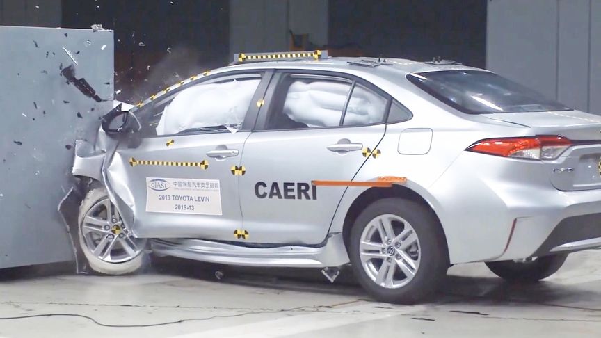 低速碰撞维修成本较高!2019款广汽丰田雷凌最新碰撞测试出炉