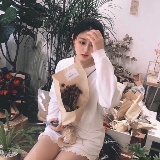 昨夜月如她 