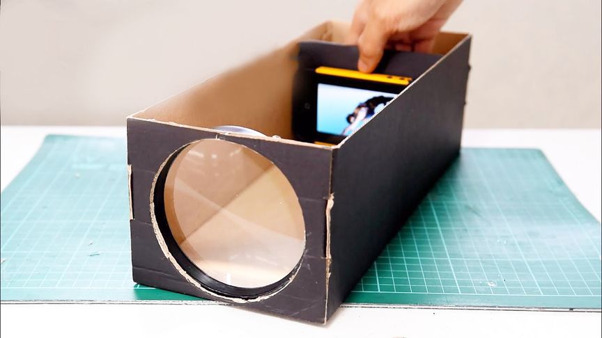 用放大镜能做投影仪?这么简单,恕我直言,看完我也会做!