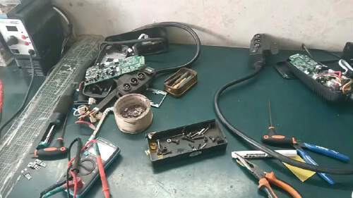 电动轮椅控制器故障?3分钟教你轻松修复,省下维修费!