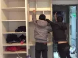房间太小,请师傅做个这样的小书架,实用又不占地方!