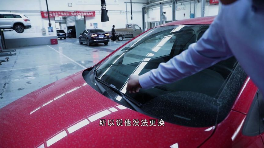 大众polo怎么更换雨刷片,自己动手也能完美解决