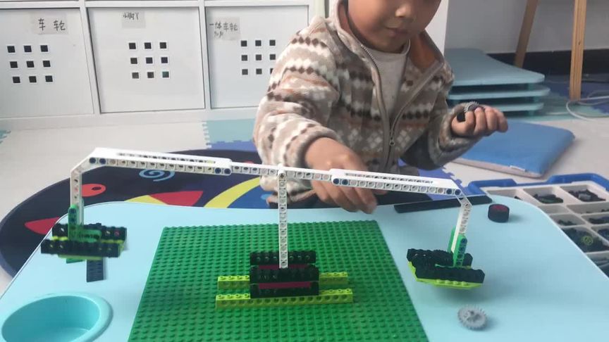#机器人编程 #乐高积木 #动手动脑 #快乐学习 #认真的样子真可爱