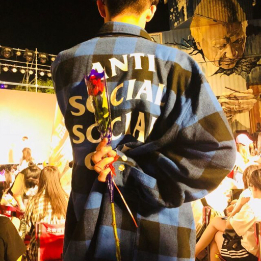 肥肥胖胖是月亮 